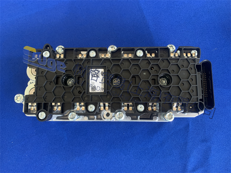 ZF TRAXON Automatic Transmission Parts VALVE BLOCK 0501 330 550 - Buy ...