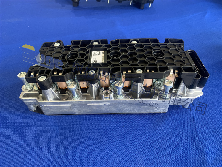 ZF TRAXON Automatic Transmission Parts VALVE BLOCK 0501 330 550 - Buy ...